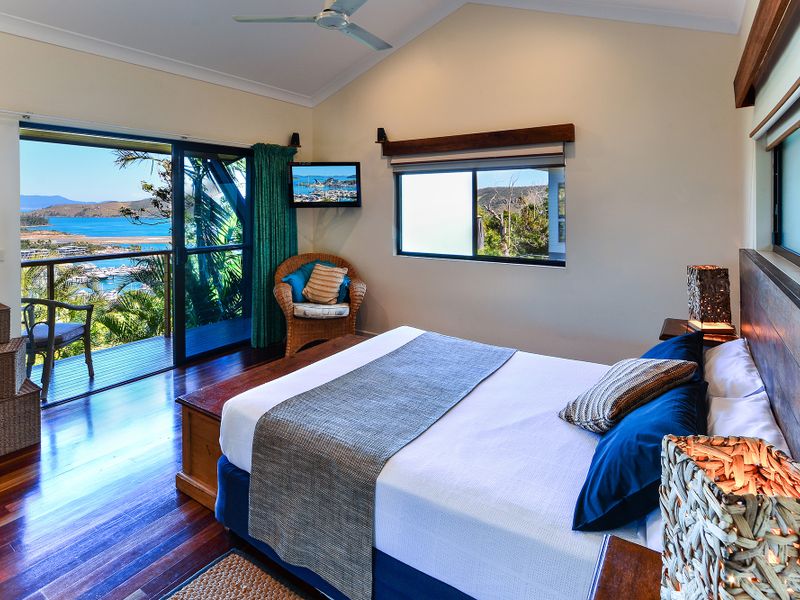 4 Bedroom Hamilton Island Accommodation | Whitsunday Holidays