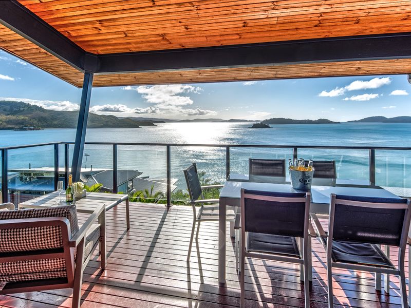 2 Bedroom Hamilton Island Accommodation | Whitsunday Holidays.