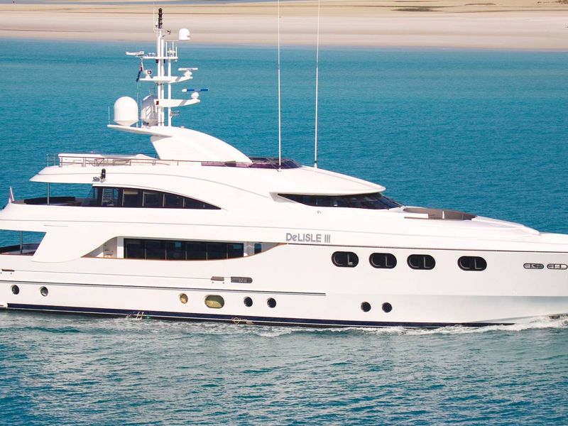 DeLisle III Boat & Yacht Charters | Whitsunday Holidays Australia