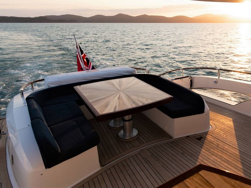 LA MAR | Whitsunday Holidays