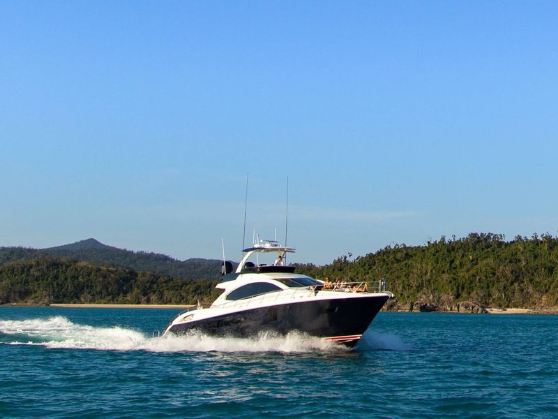 LA MAR | Whitsunday Holidays
