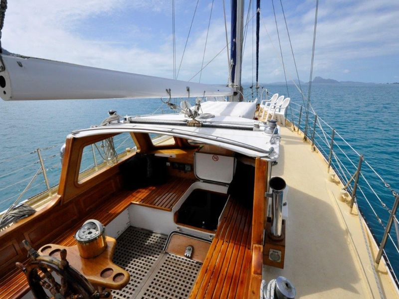 Sydney Sundancer | Whitsunday Holidays
