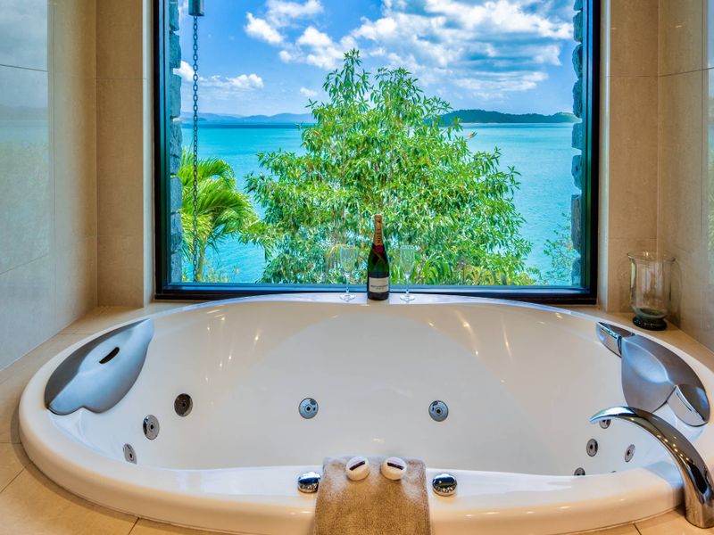 Hamilton Island Accommodation | Luxury Accommodation | Whitsunday Holidays