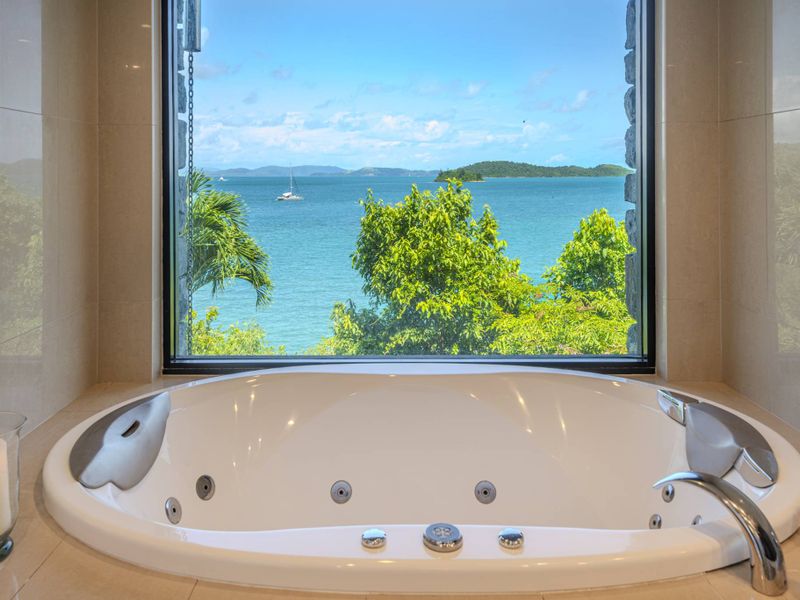 Edge 10 Hamilton Island | Whitsunday Holidays