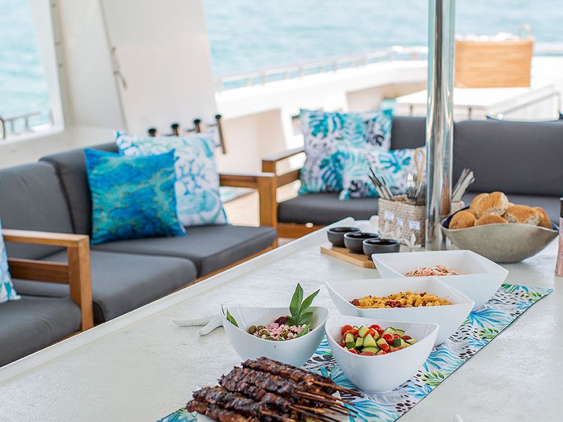 Whitsunday Yacht Charters | Whitsunday Sailing | Whitsunday Holidays