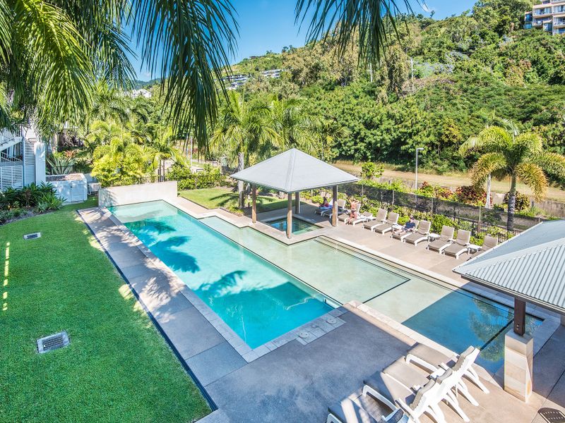 The Boathouse Apartments Airlie Beach - privately managed luxury 3 ...